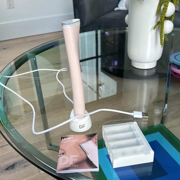 Dermaflash | Other | Dermaflash Luxe Antiaging Exfoliation Peach Fuzz ...